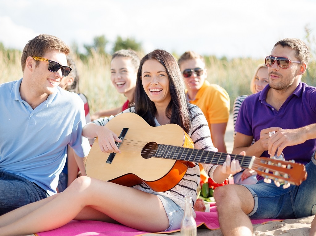 Best practices for a sizzlin' summer karaoke party - News | KaraFun