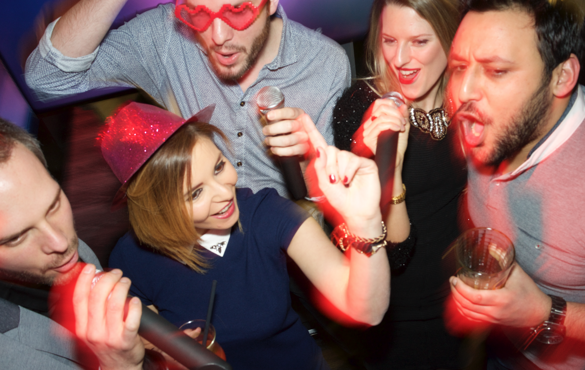 TV games to recreate at your next karaoke party - Blog | KaraFun