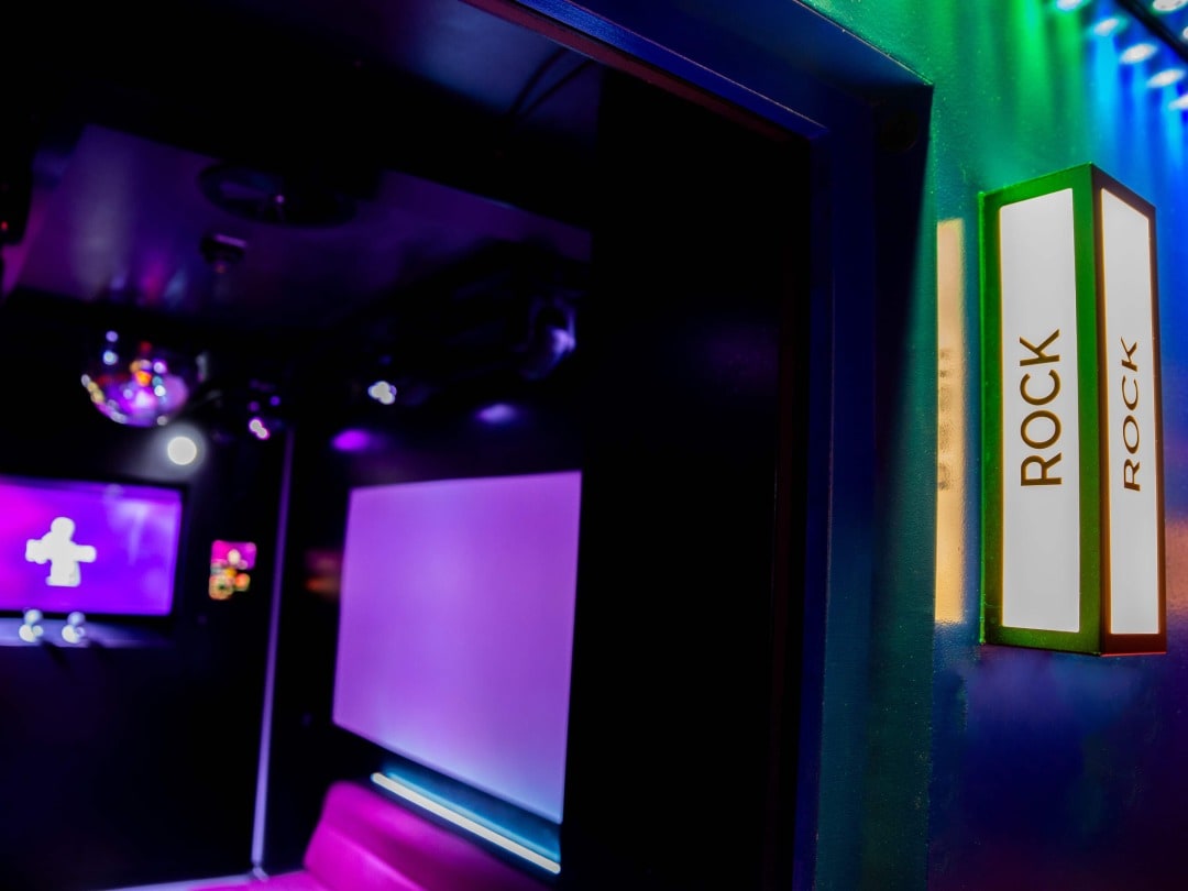 Bar Karaoké Bruxelles - KaraFun Bar - Salles Karaoké Privatives à Bruxelles