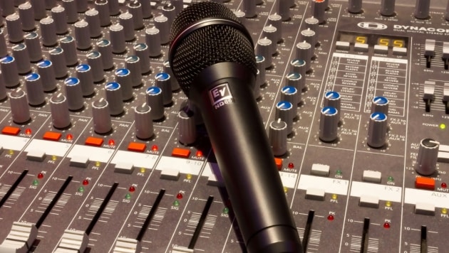 KaraFun Business Professional Solution for Karaoke Box & Bars