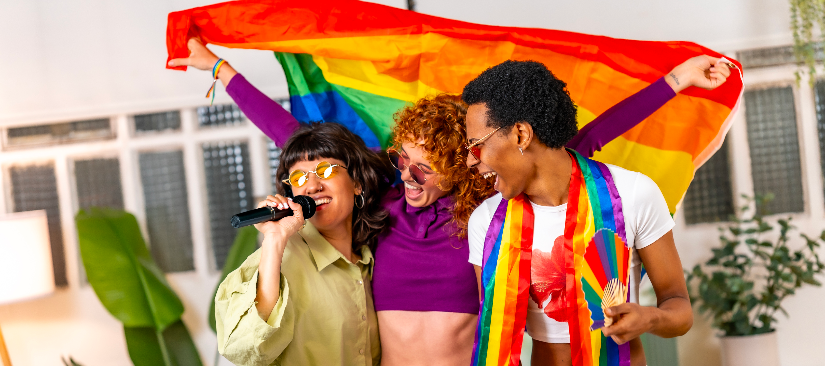 Cántalo con orgullo: celebra el Mes del Orgullo con KaraFun - Blog | KaraFun