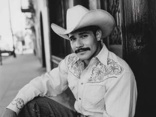 Karaoke ¿Cómo le haré? - Video with Lyrics - Emilio Navaira