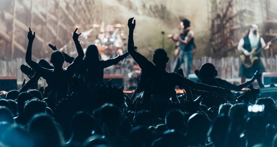 Festival Season 2026: 18 Songs for Your Cover Band - Blog | Jamzone